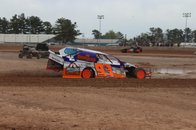 Boogity boogity, racing season is here: Escanaba Speedway officially ...